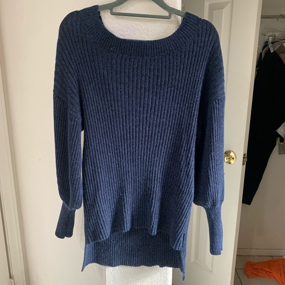 Elliatt | Sweaters | Small Ocean Blue Elliat Sweater | Poshmark
